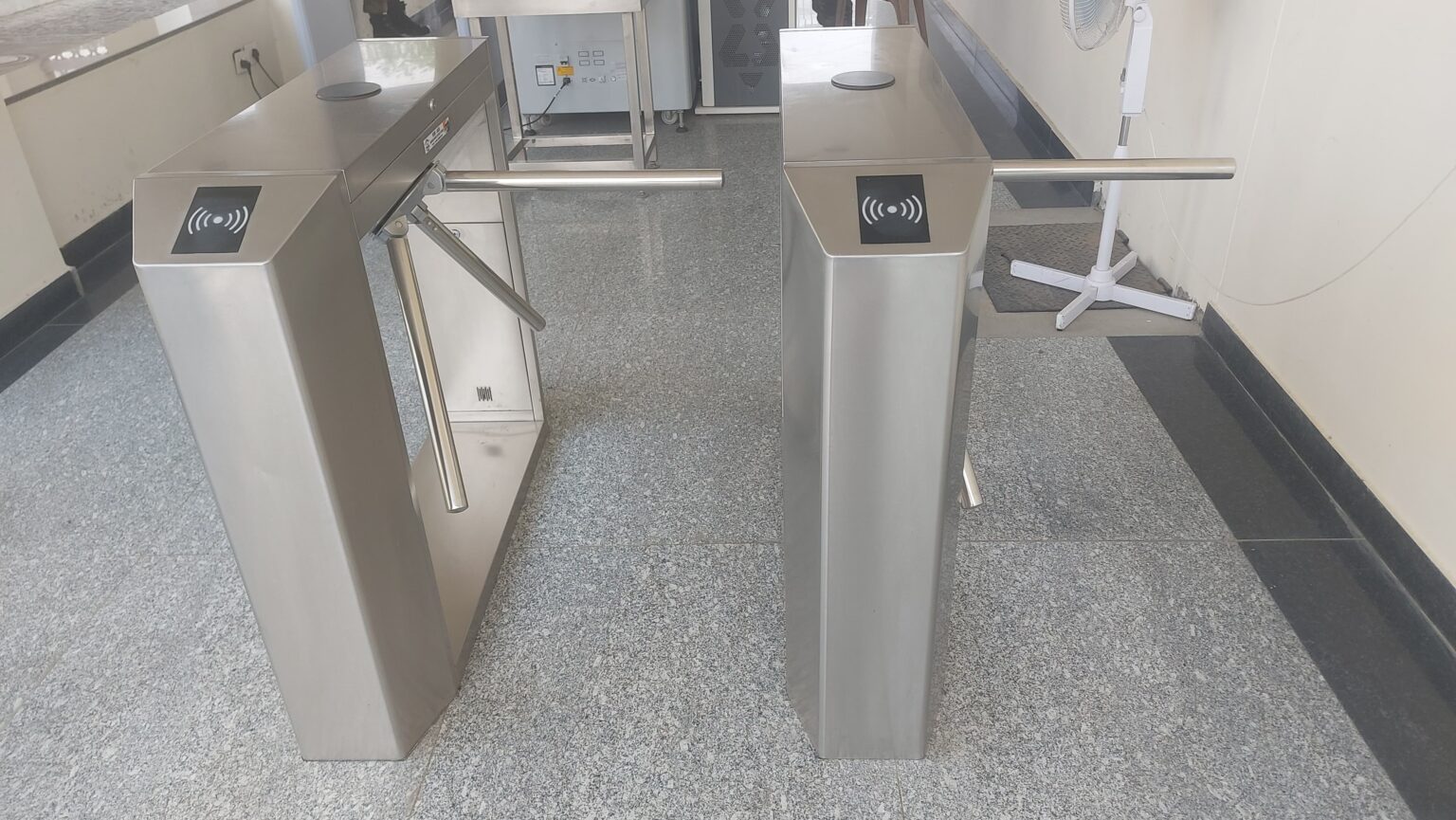 Pedestrian Flow Control – Inamdar Advance Secure Systems